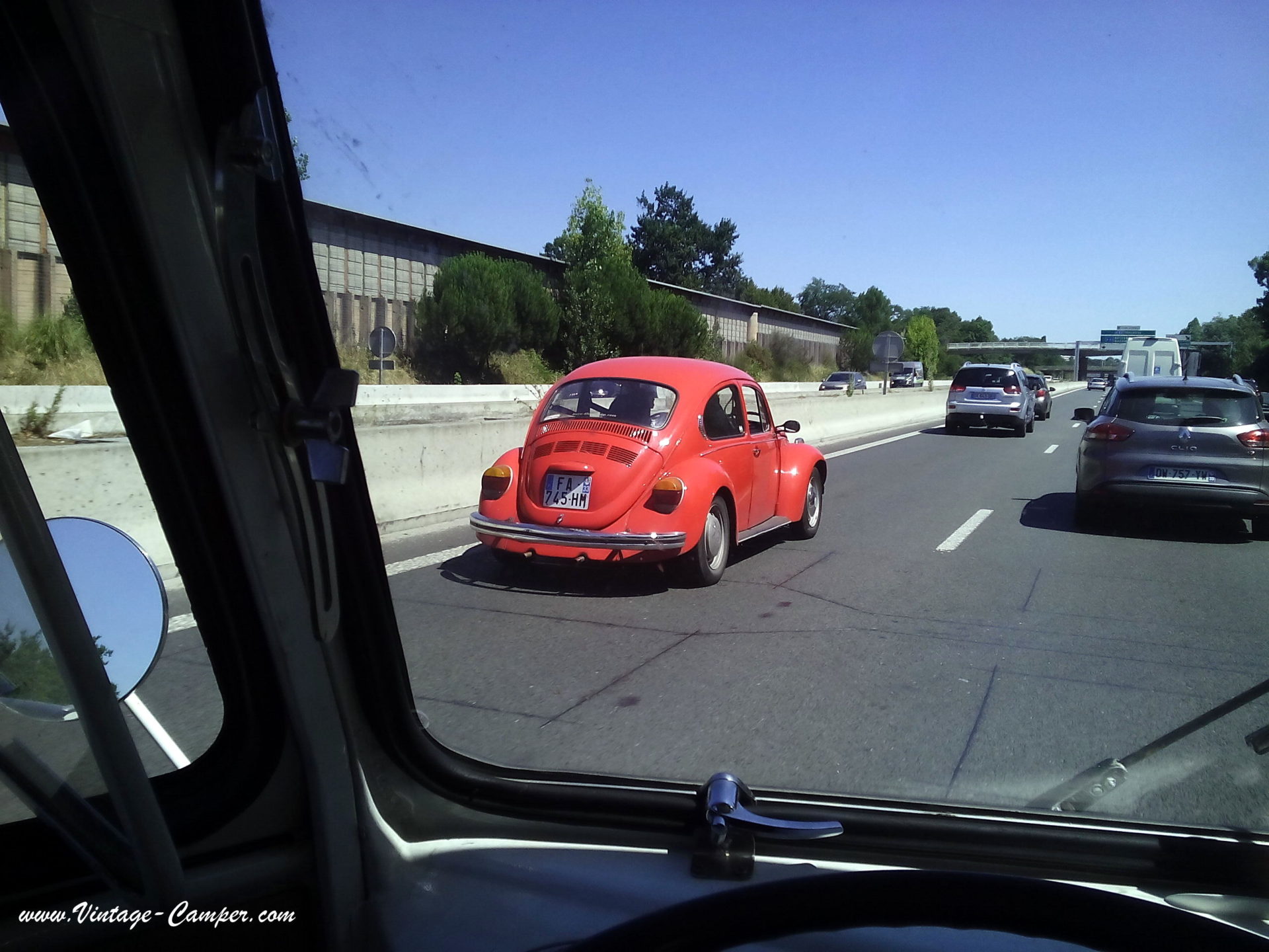 Cox rouge - Bordeaux - Vintage Camper