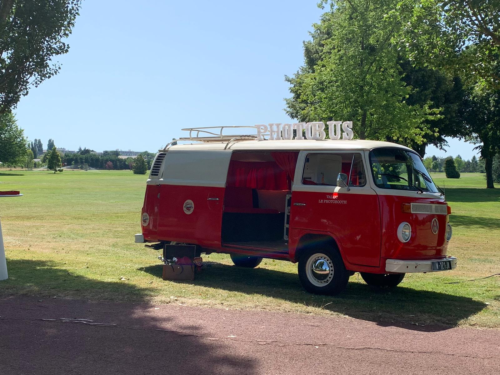 Combi VW + Photobooth = Combo gagnant! - Vintage Camper Bordeaux ...