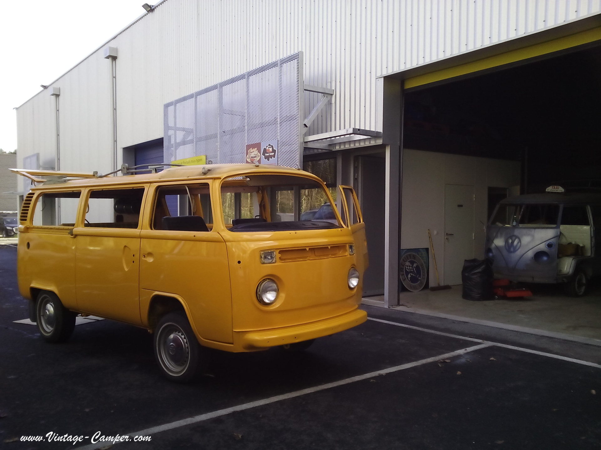 Resto Combi vw sierra yellow suite - Vintage Camper Bordeaux - Vintage ...